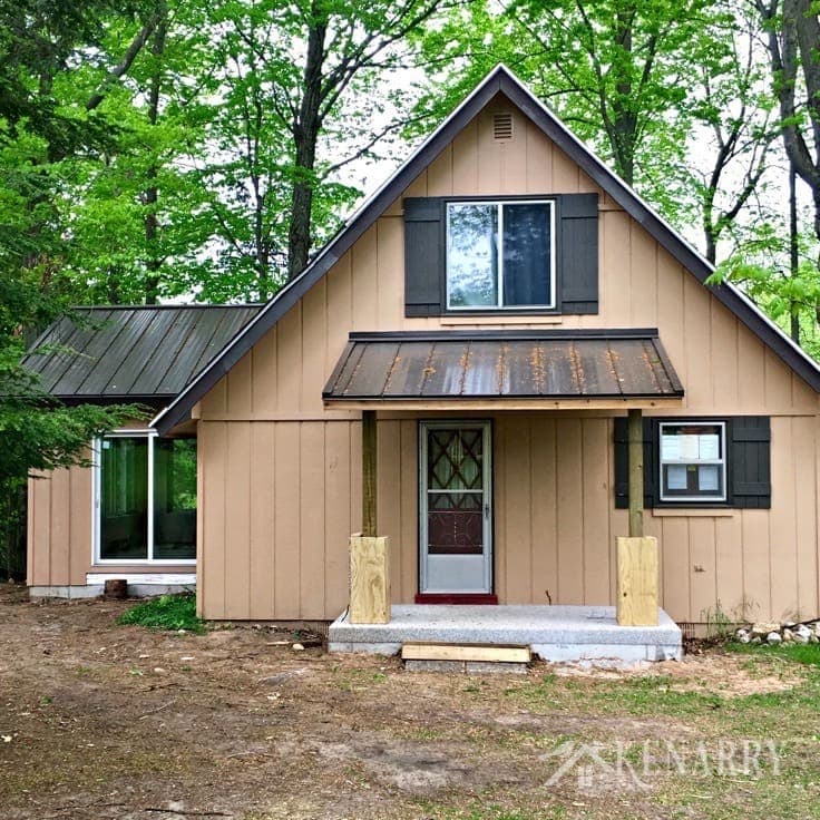 Cottage Update: Shiplap Walls, Porcelain Tile and More