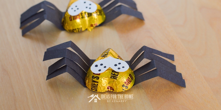 Candy Spiders: Easy Idea for Valentine's Day or Halloween - Ideas for ...