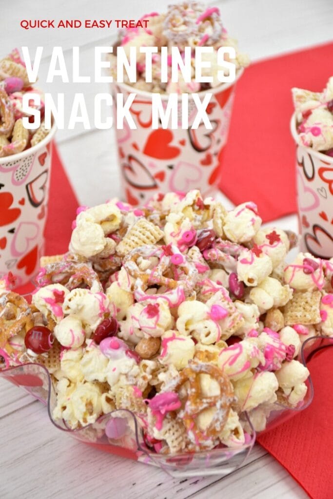 Valentine's Day Snack Mix: A Sweet-n-Salty Sweetheart Snack - Ideas for ...