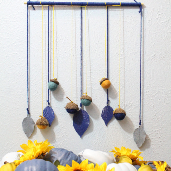 Fall Wall Decor DIY Acorn And Leaf Mobile - Ideas for the Home